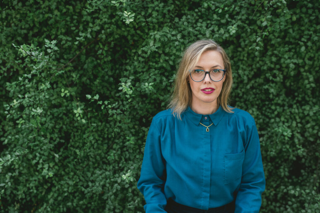 Angela Meyer | Transit Lounge